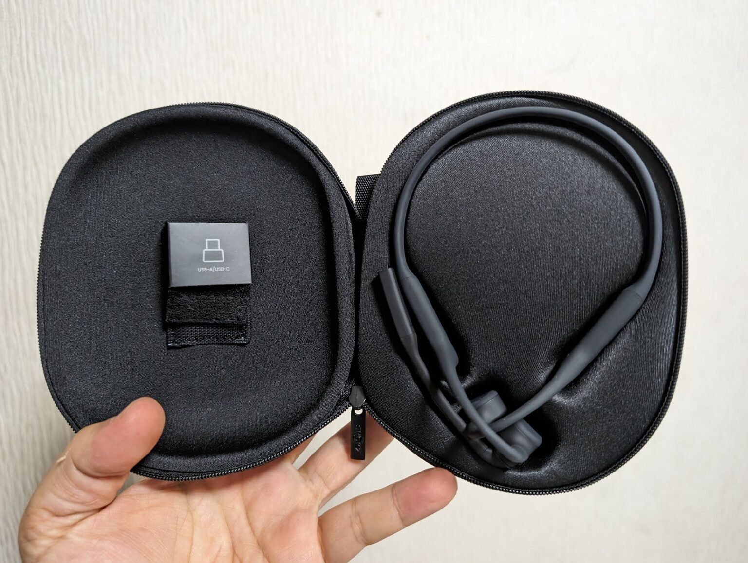 【Shokz OpenComm2 UC (USB-C)レビュー】Zoom連動も可能！テレワークに最適なUSB-Cドングル・マイク付き骨伝導 ...