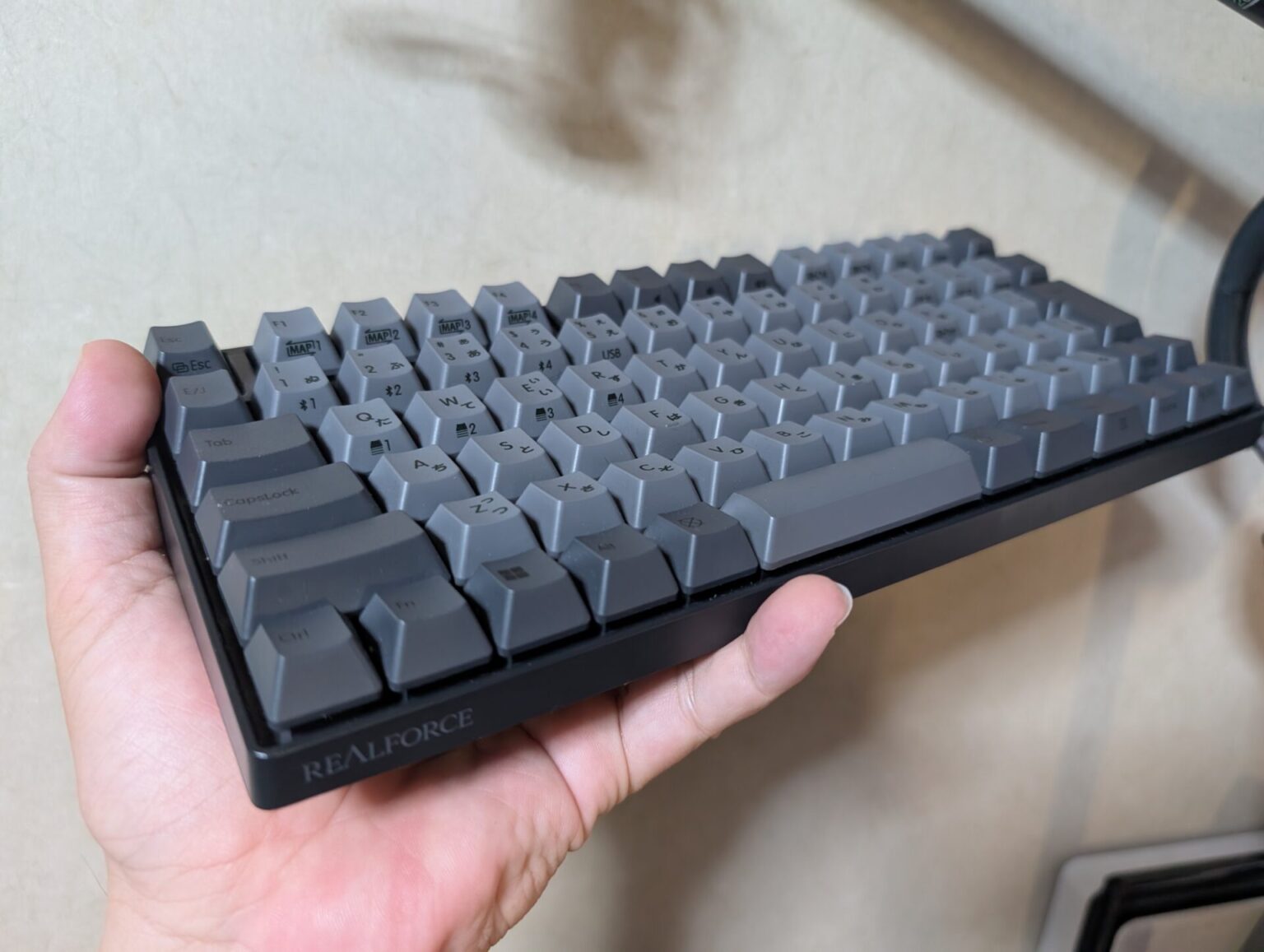 Realforce RC1実機レビュー｜持ち運べるリアルフォース、モバイラーにオススメのキーボード - PCファン道場